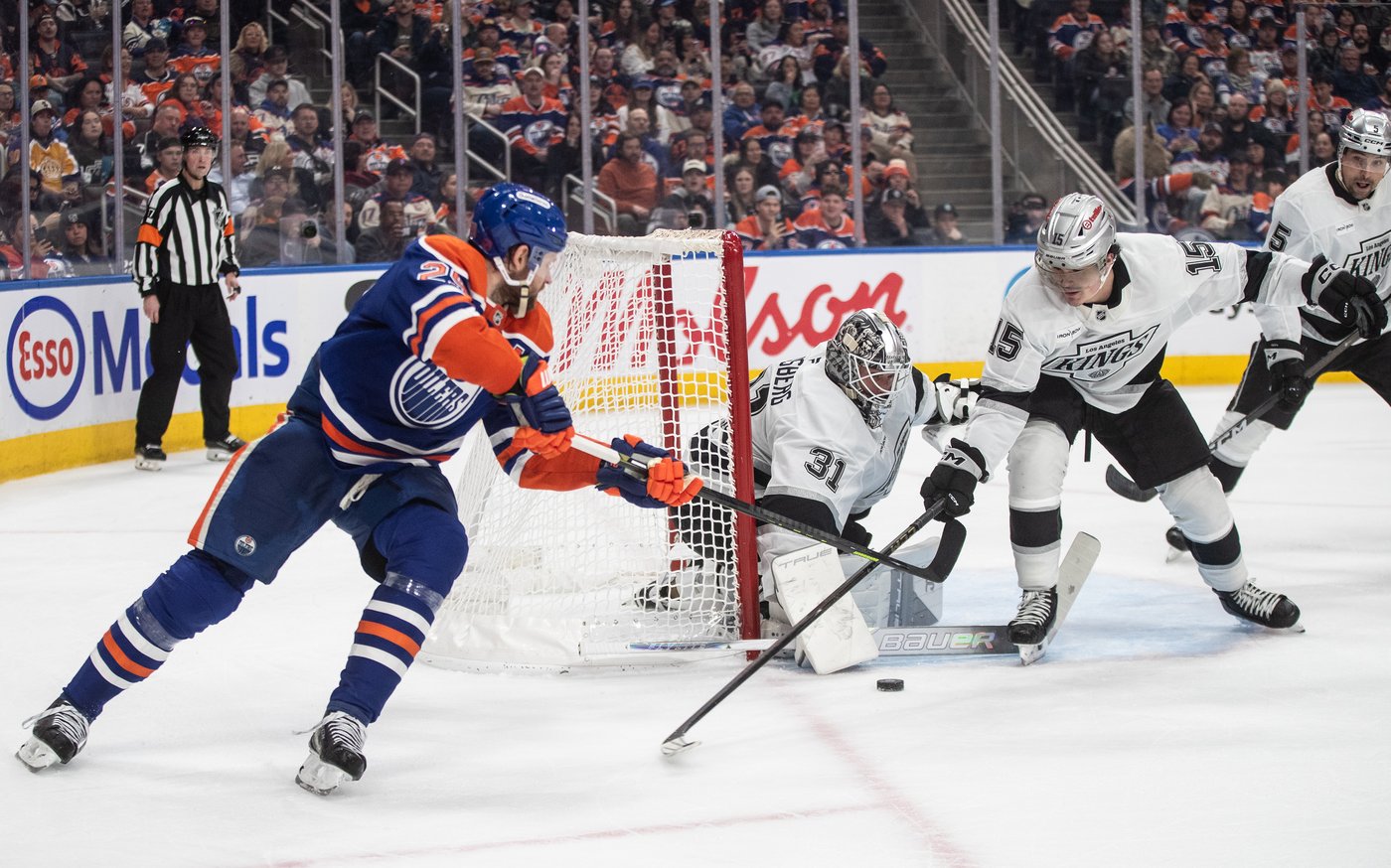 Kempe lifts road Kings to 4-3 shootout win over Oilers