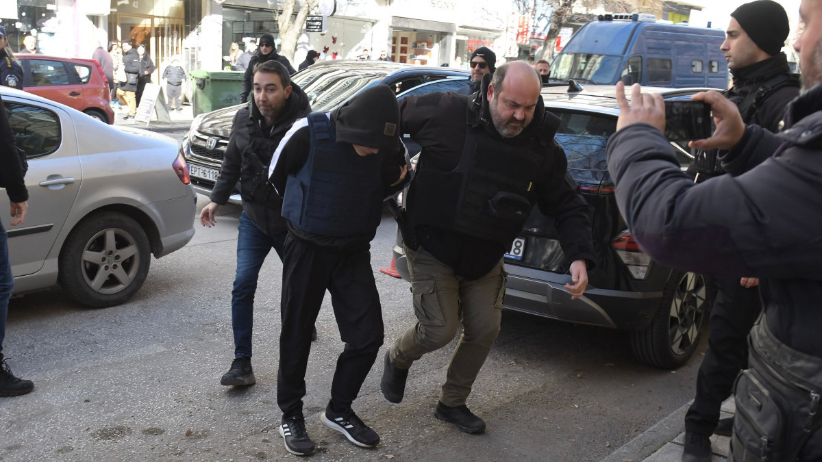 Θύμα ξυλοδαρμού μέσα στη φυλακή έπεσε ο 16χρονος που τραυμάτισε ...