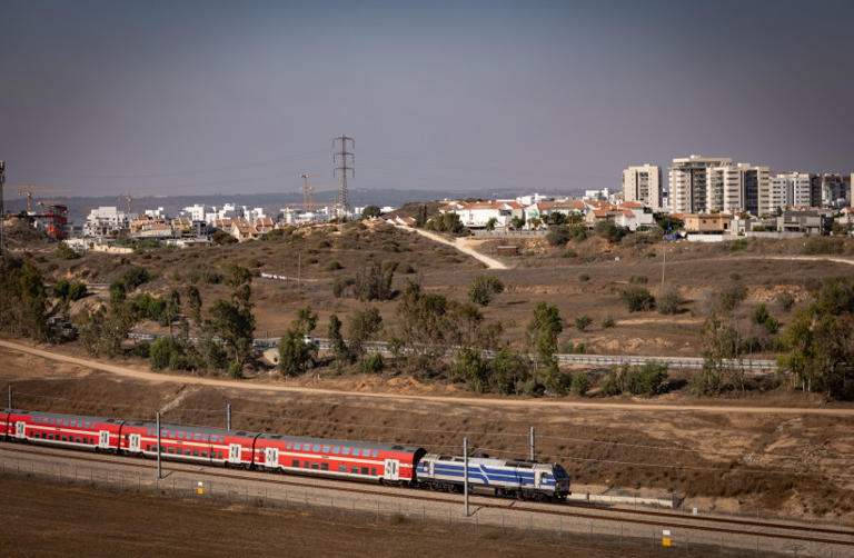 Israel Railways showcases AI-powered mapping breakthrough on global stage