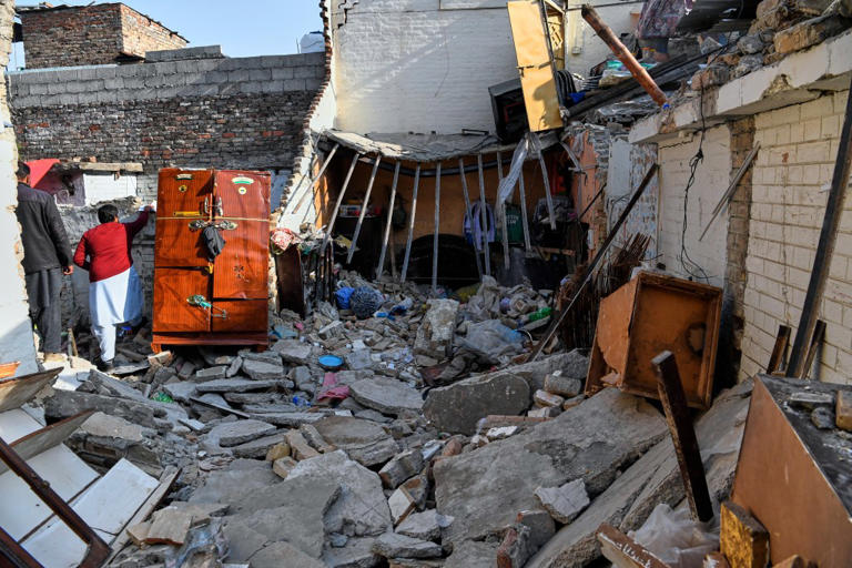 Bride and groom among 8 killed in gas cylinder blast at wedding in ...