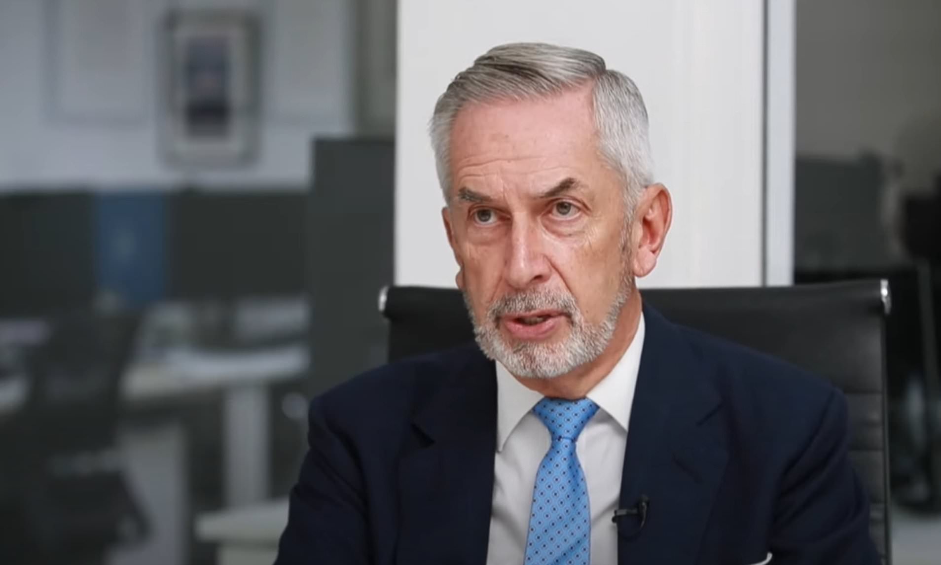 Star manager Terry Smith warns index funds are laying foundations of a ...