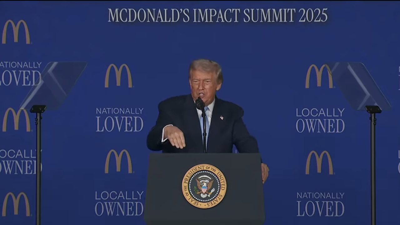 'Very heavy bombs and they go boom': Trump struggles with speech, slurs ...