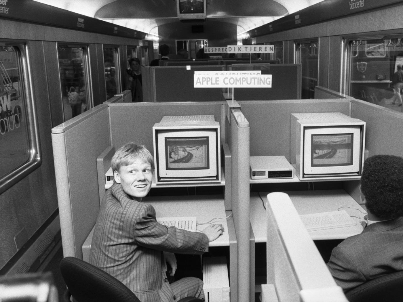 1988 rollten erstmals Büros durch die Schweiz