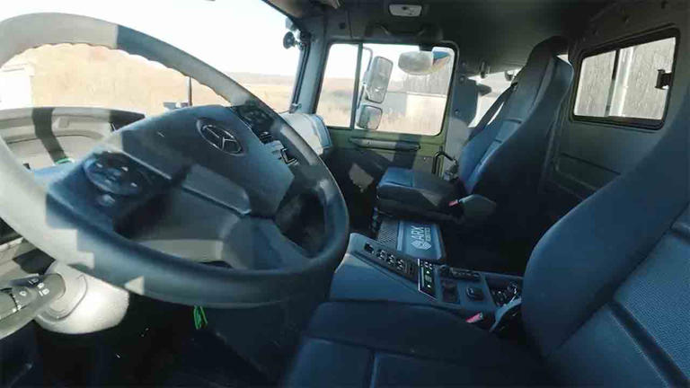 Video: ARX Robotics and Daimler Truck present driverless military ...