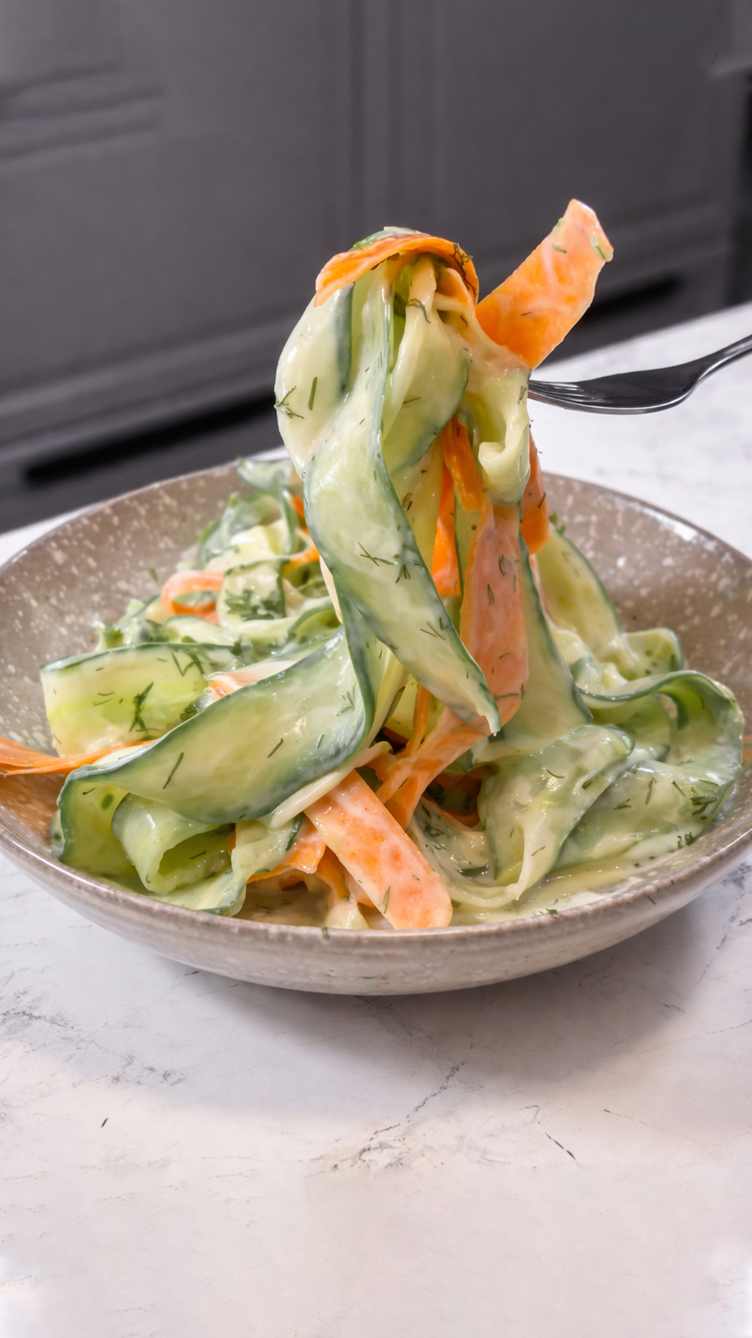 What ingredients are in this vegan ribbon salad?