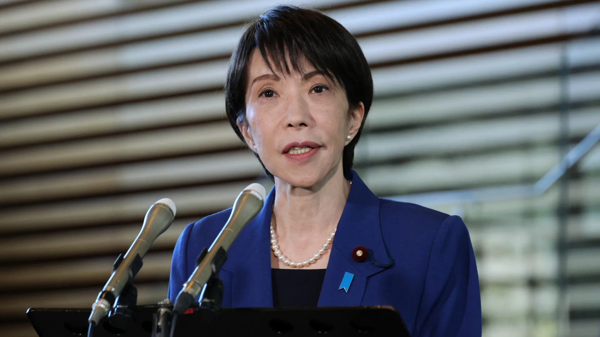 Líder do Japão pondera dissolver parlamento e convocar eleições