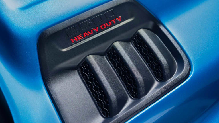 2027 Ram 2500 Power Wagon diesel versus gas engine comparison