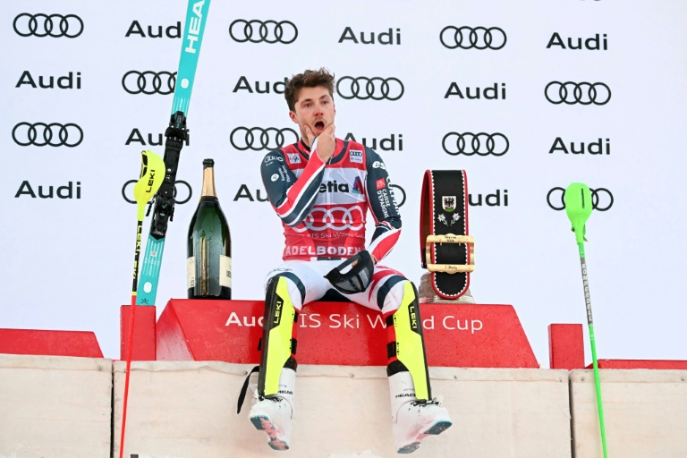 Rassat sweeps to slalom victory to take World Cup lead