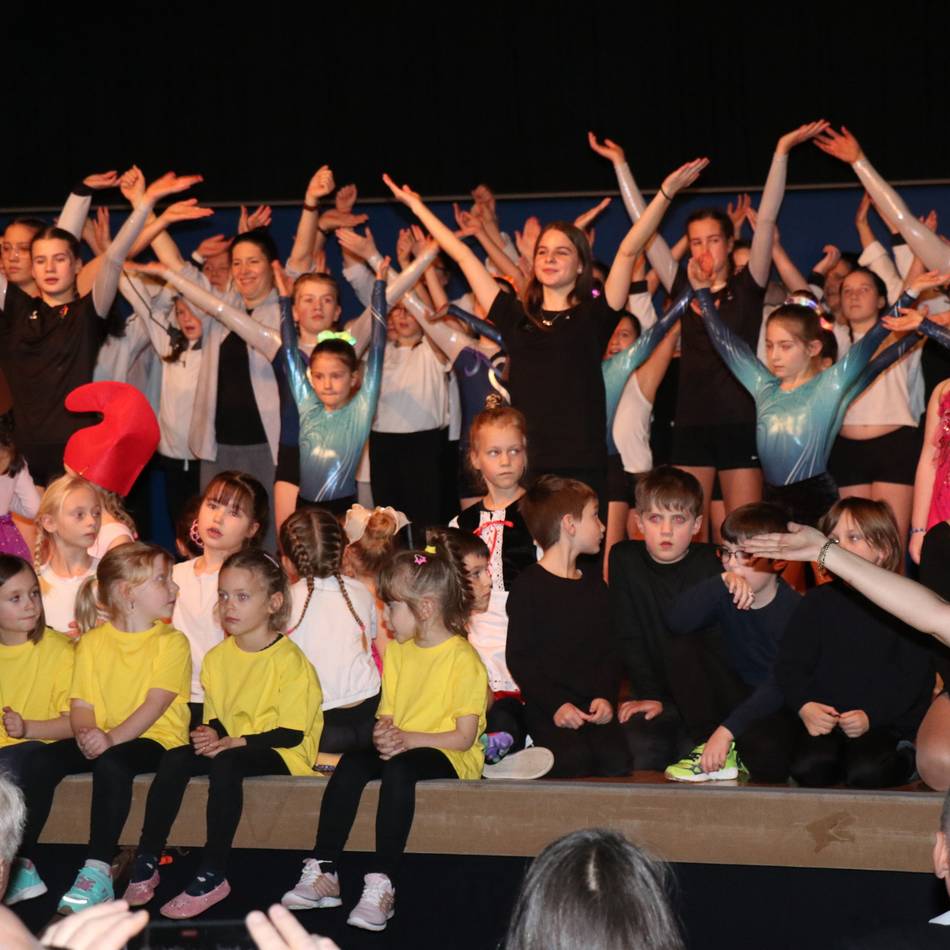 Mit Schwung und Feuer ins neue Jahr turnen