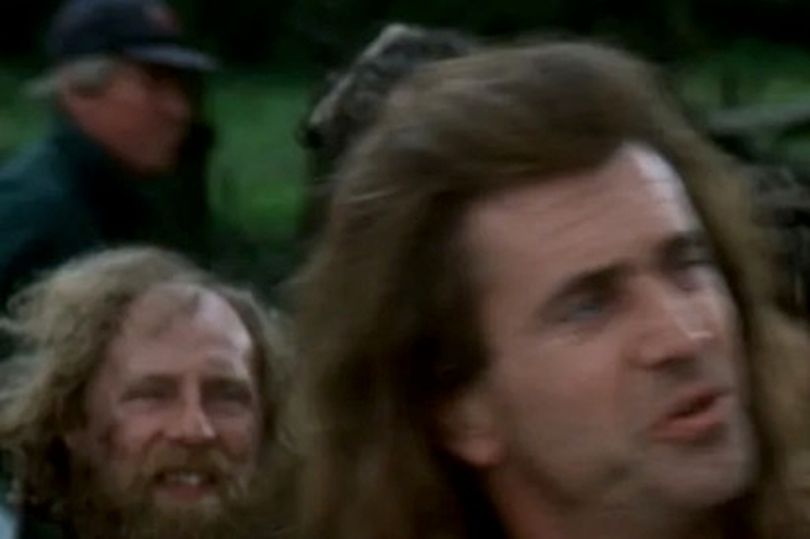 Mel Gibson fans up in arms as they spot huge blunder in 90s cult ...