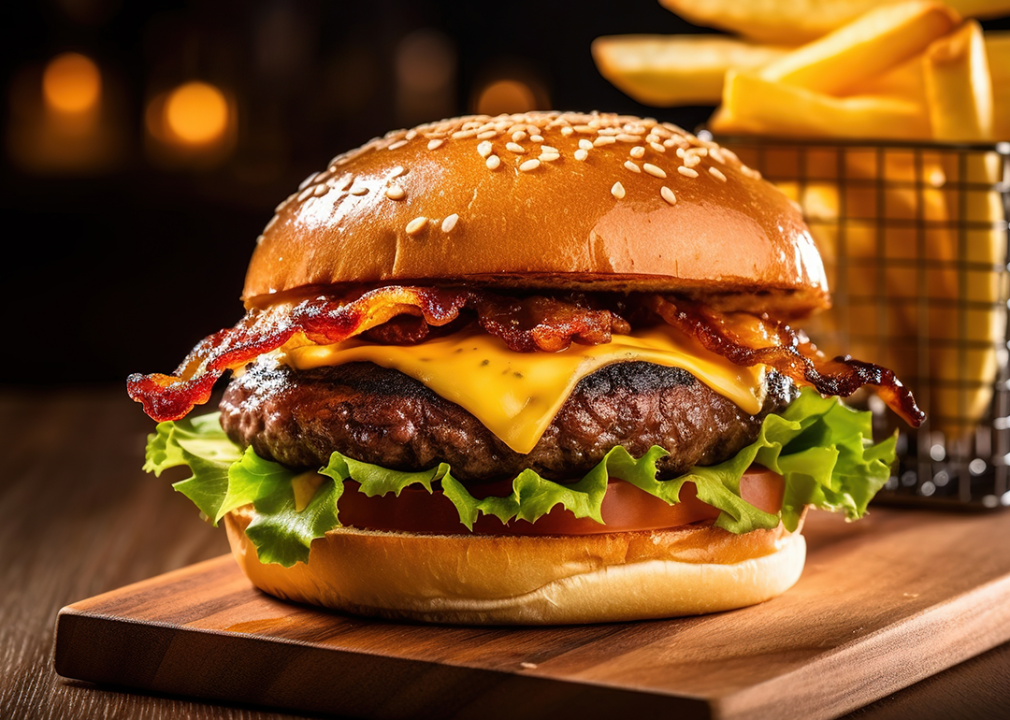 The best burger place in 50 major US cities, according to Yelp user reviews