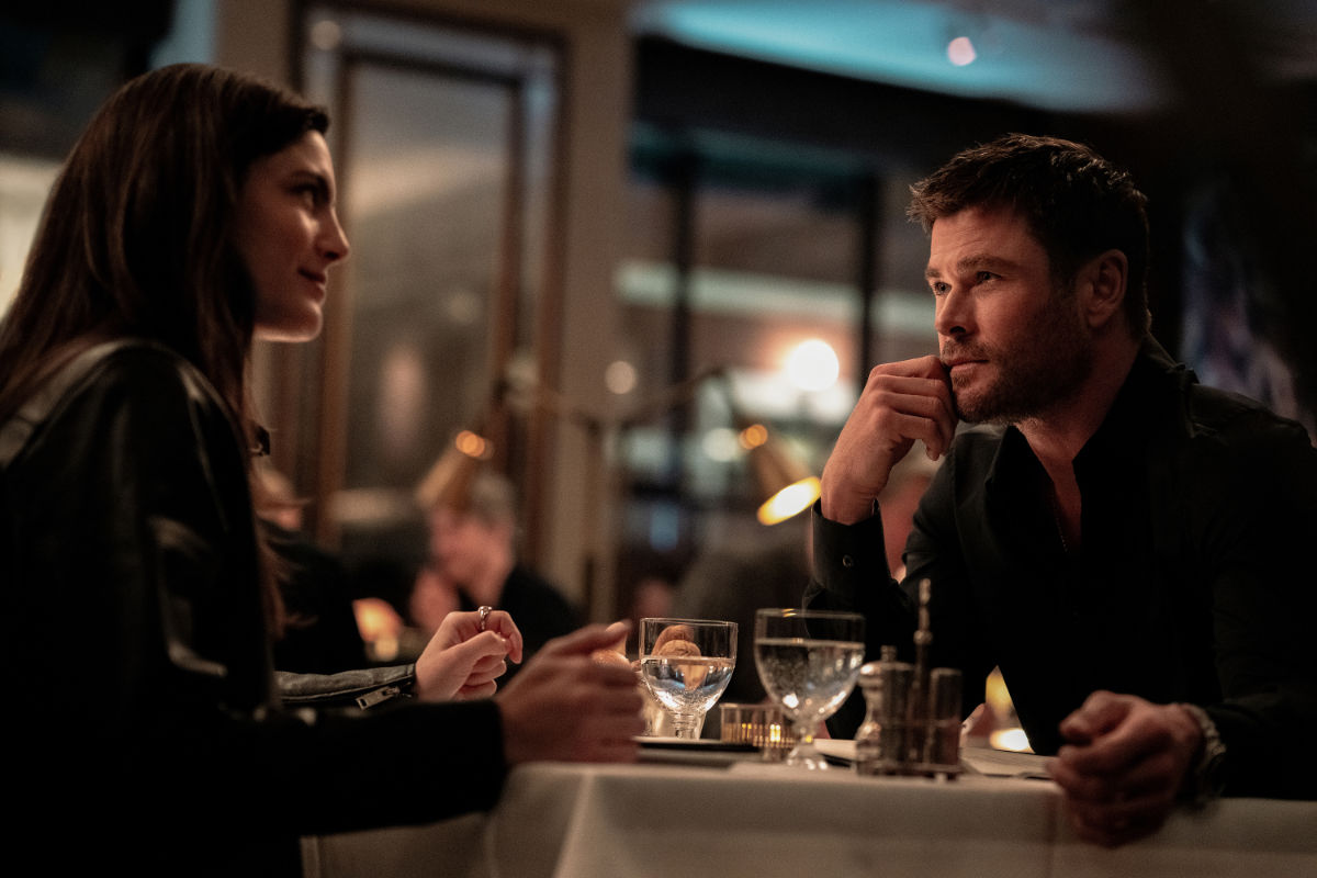 New Crime 101 trailer and poster featuring Chris Hemsworth