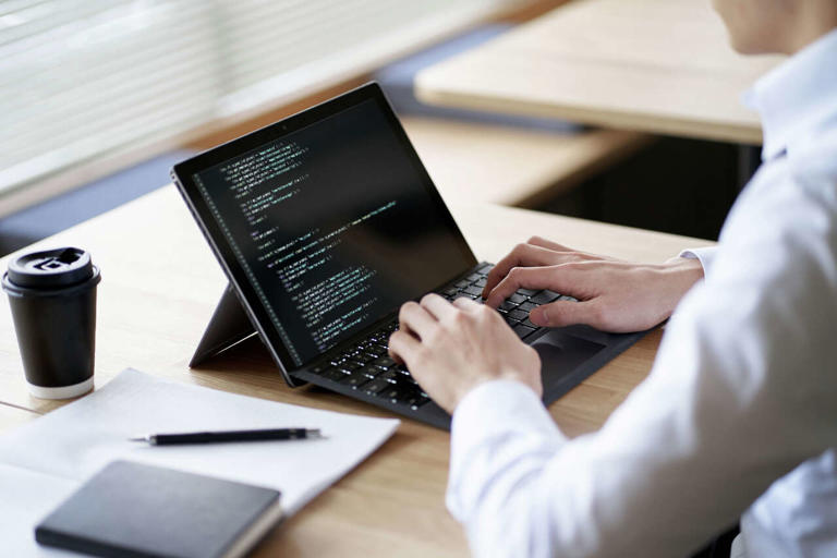 Young Americans lose ground in AI-exposed jobs, Dallas Fed research finds