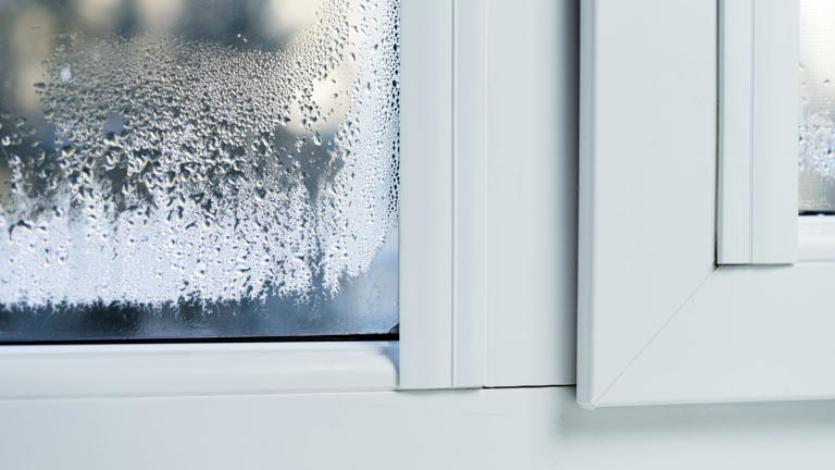 Pour bloquer l’air froid aux fenêtres, les Scandinaves utilisent un ...