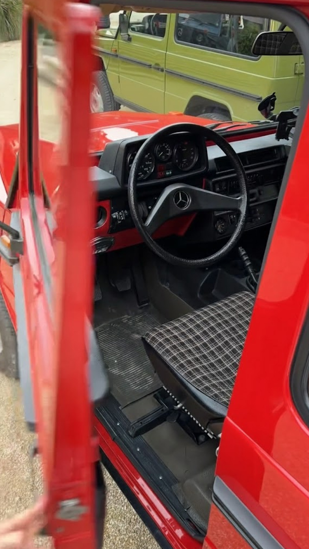 How the G-Class door sound has changed over time