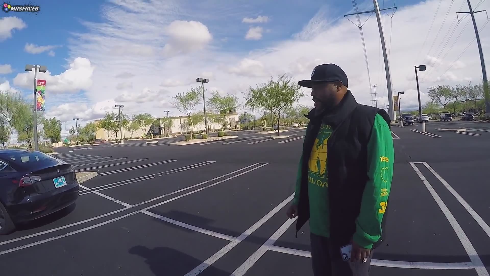 Autonomous vehicle technology showcase to motorcyclist