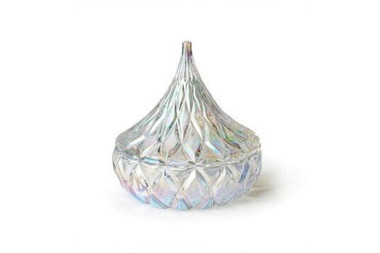 16 modern versions of grandma’s vintage home decor that capture the ...