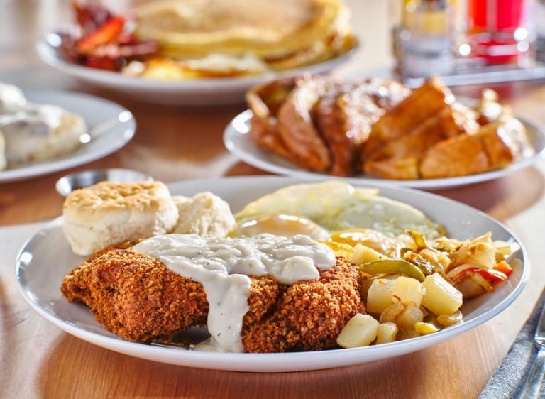 5 best country-fried steaks at chain restaurants, say chefs