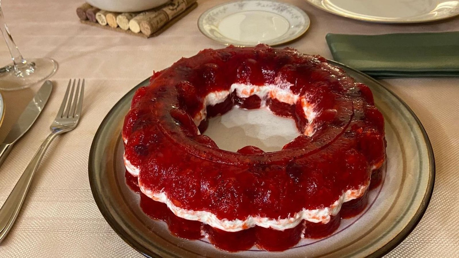 If you had a grandma who cooked in the '60s, you'll remember these 7 ...