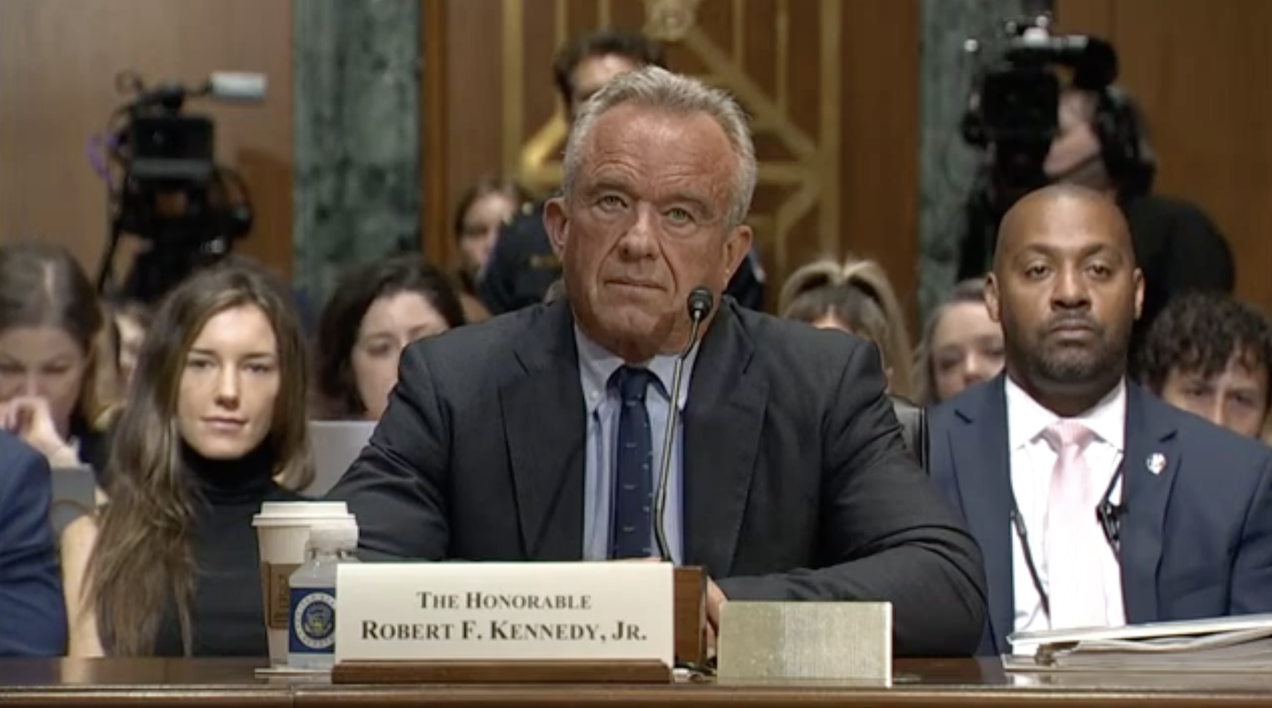 'A healthcare calamity': RFK Jr. mean mugs Sen. Ron Wyden for pointing ...