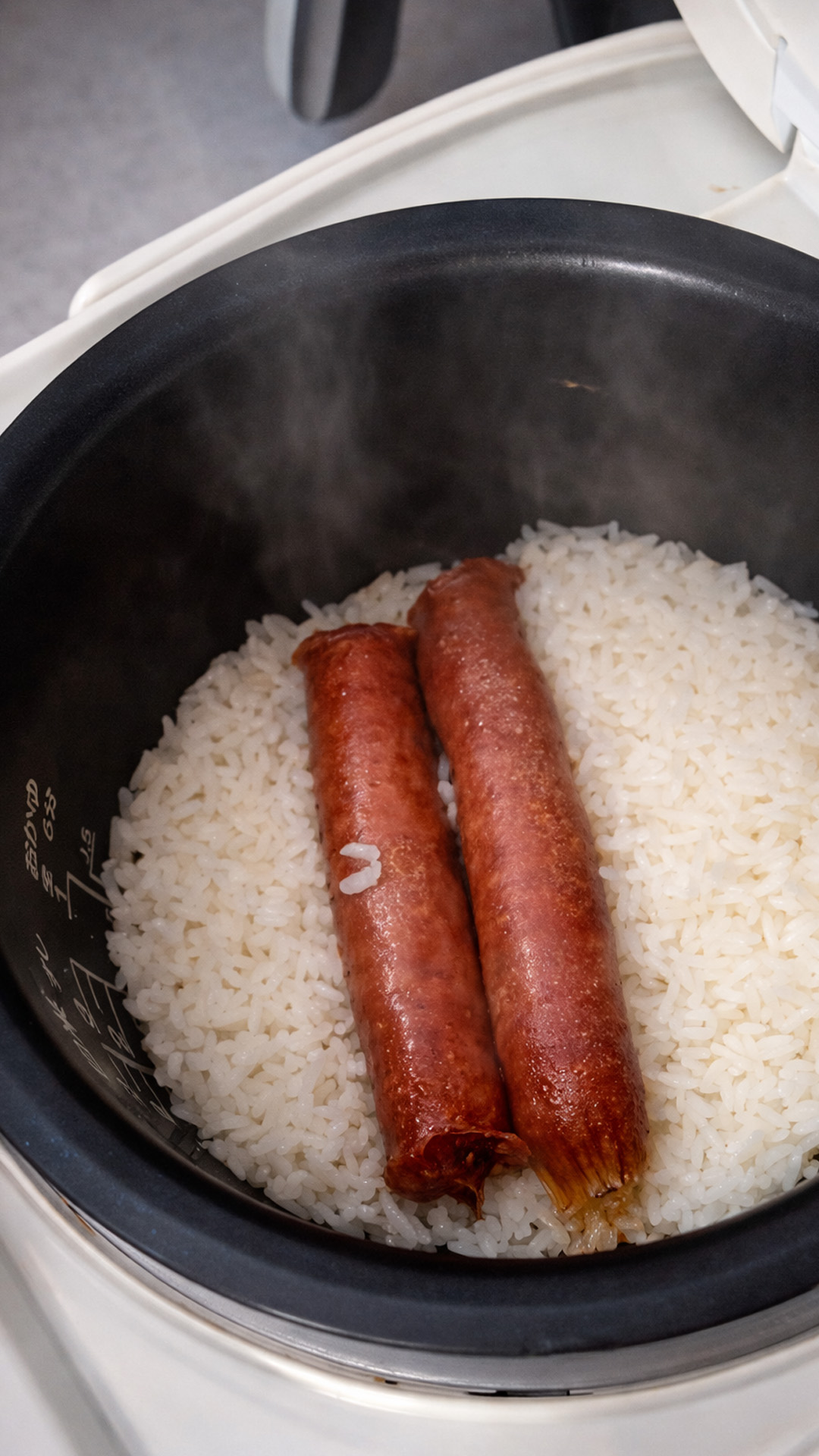 Easy rice cooker Chinese sausage recipe