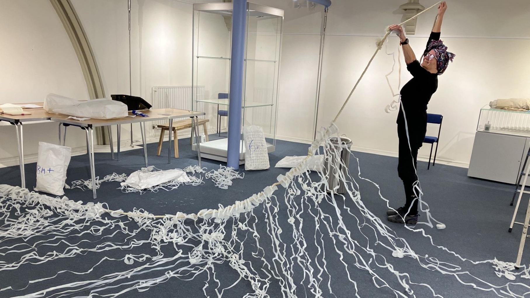 Waste art blurs lines between humans and nature