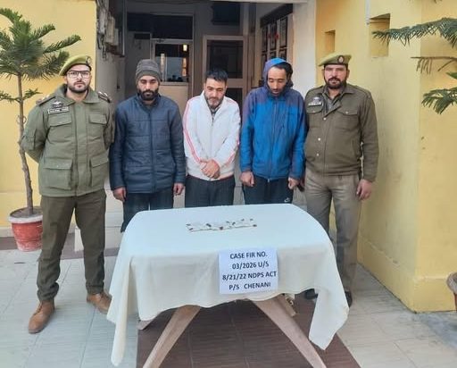 Police recover heroin from Srinagar-bound taxi at Chenani Naka, 3 arrested