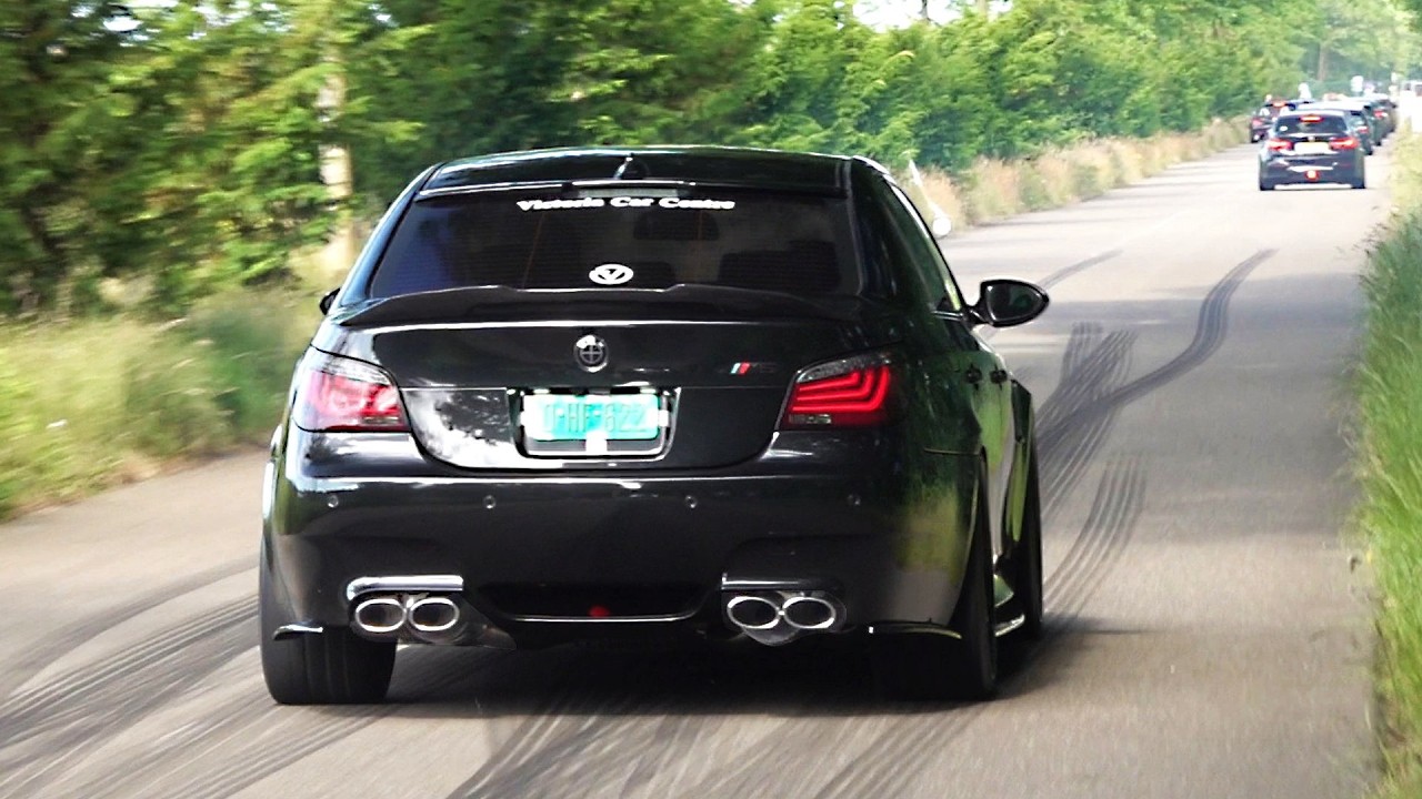BMW M5 E60 leaves burnout marks on the road