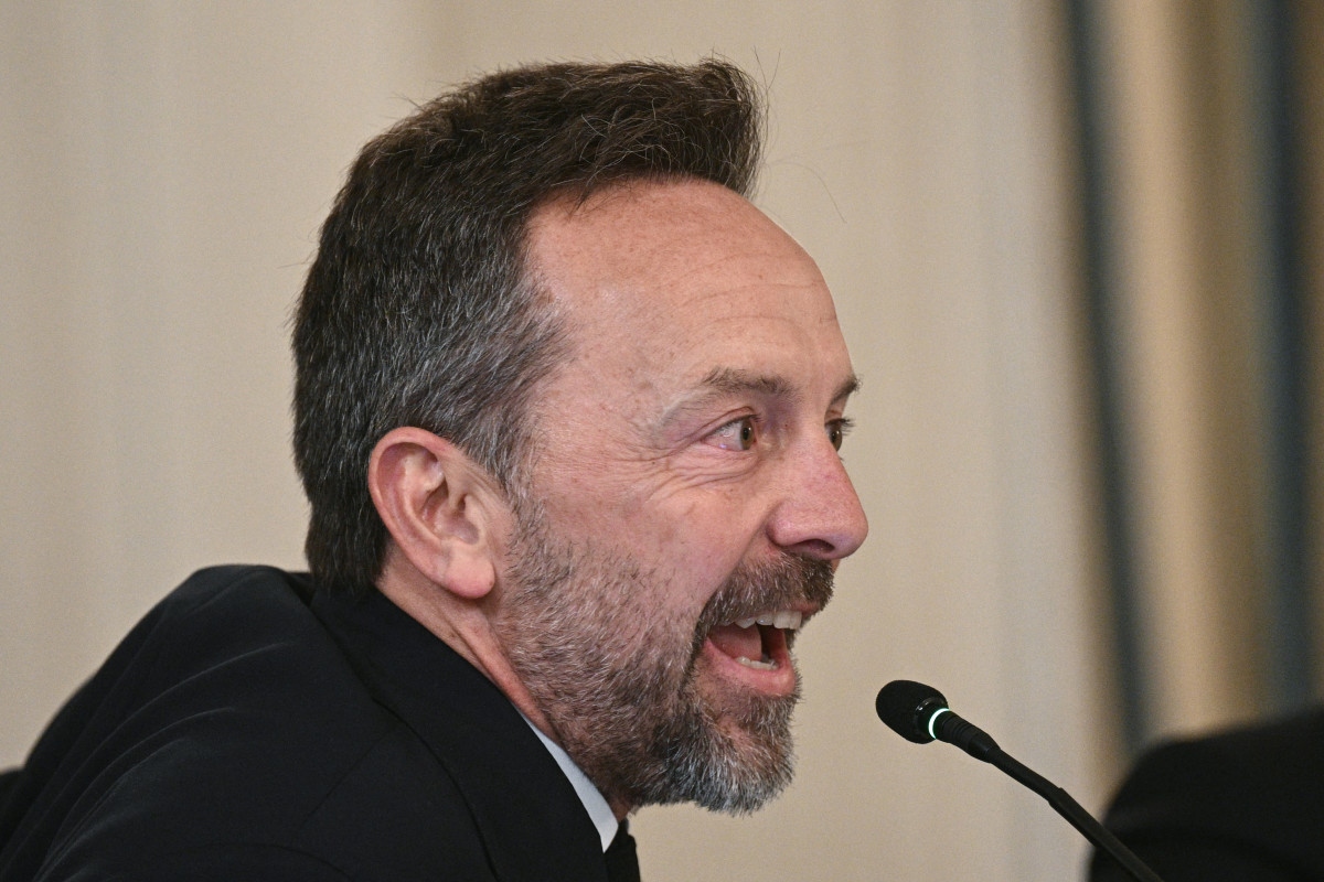 Brad Gerstner quietly leans into risky CoreWeave AI stock