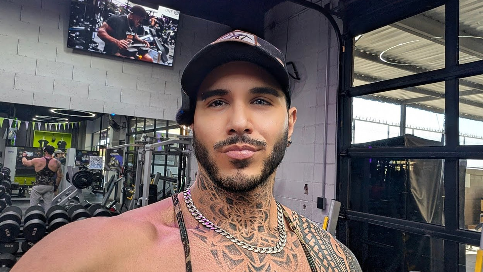 Entrenamiento de definición extrema pecho y bíceps