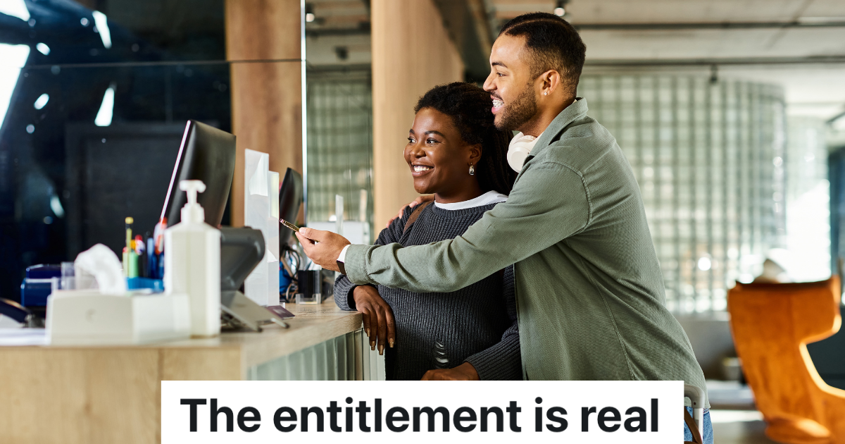 Entitled Hotel Customers Asks A Supervisor To Waive The Late Check Out ...