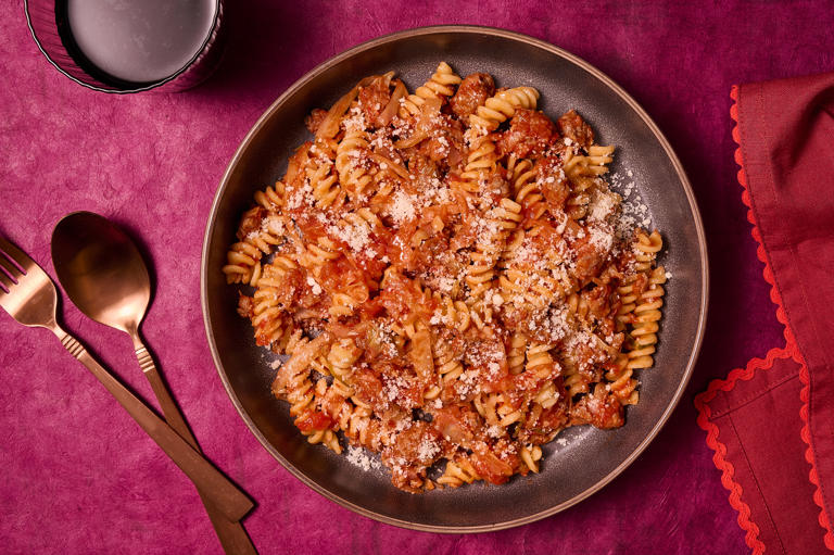 Add cabbage to your pasta sauce. You’ll thank me later.