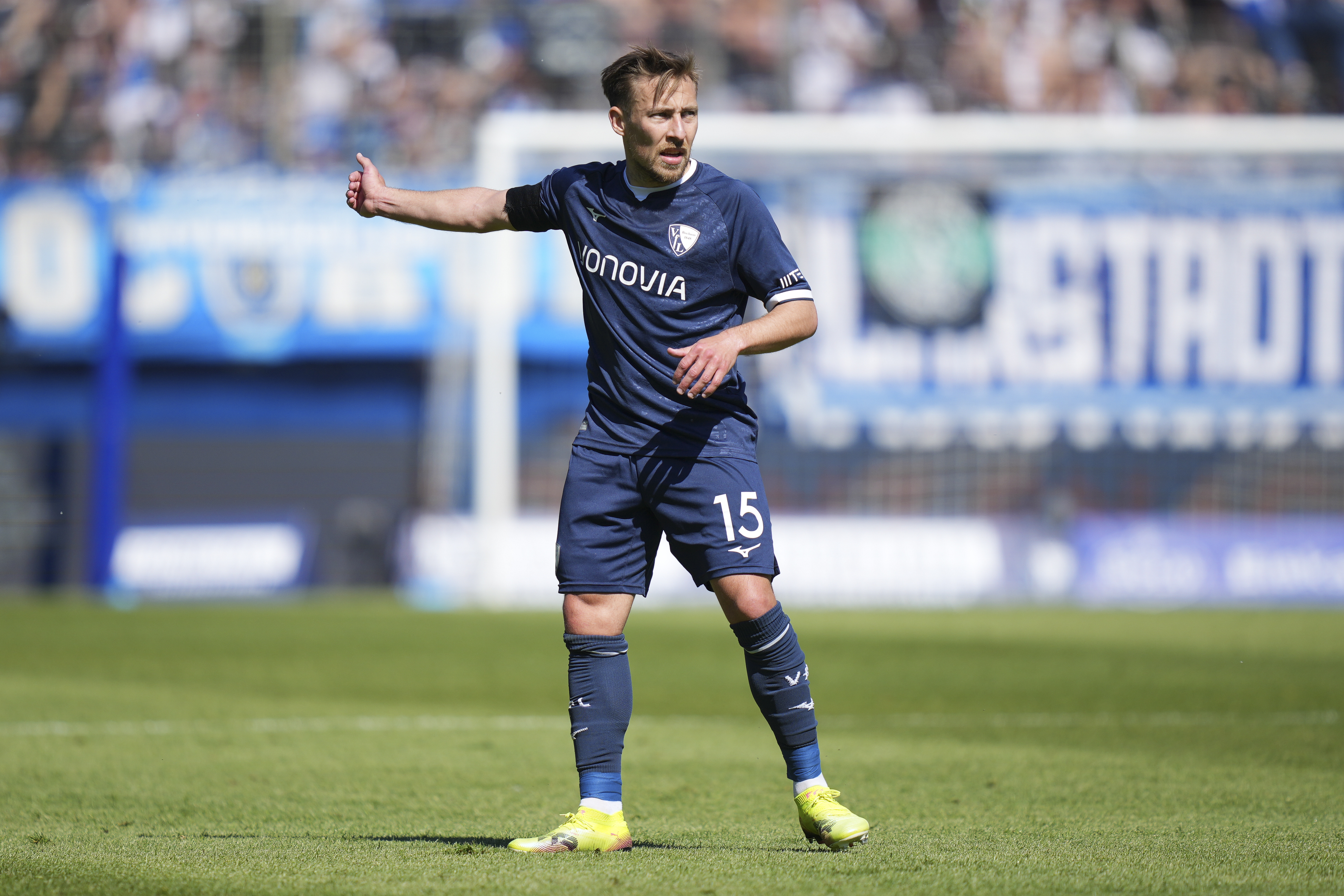 Rangers splash cash, Celtic eye £6.5m internationalist, Hibs want ex ...