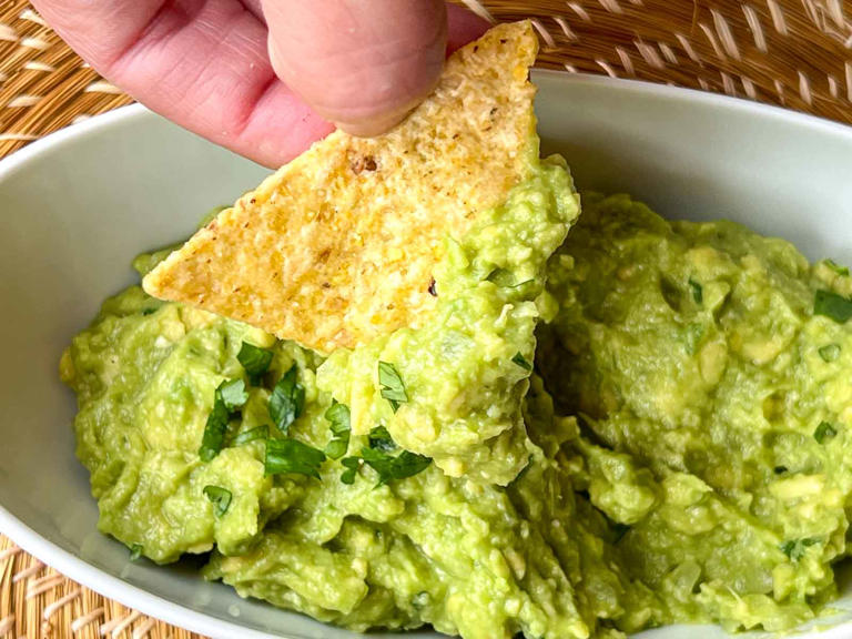 This guacamole recipe is the one you need
