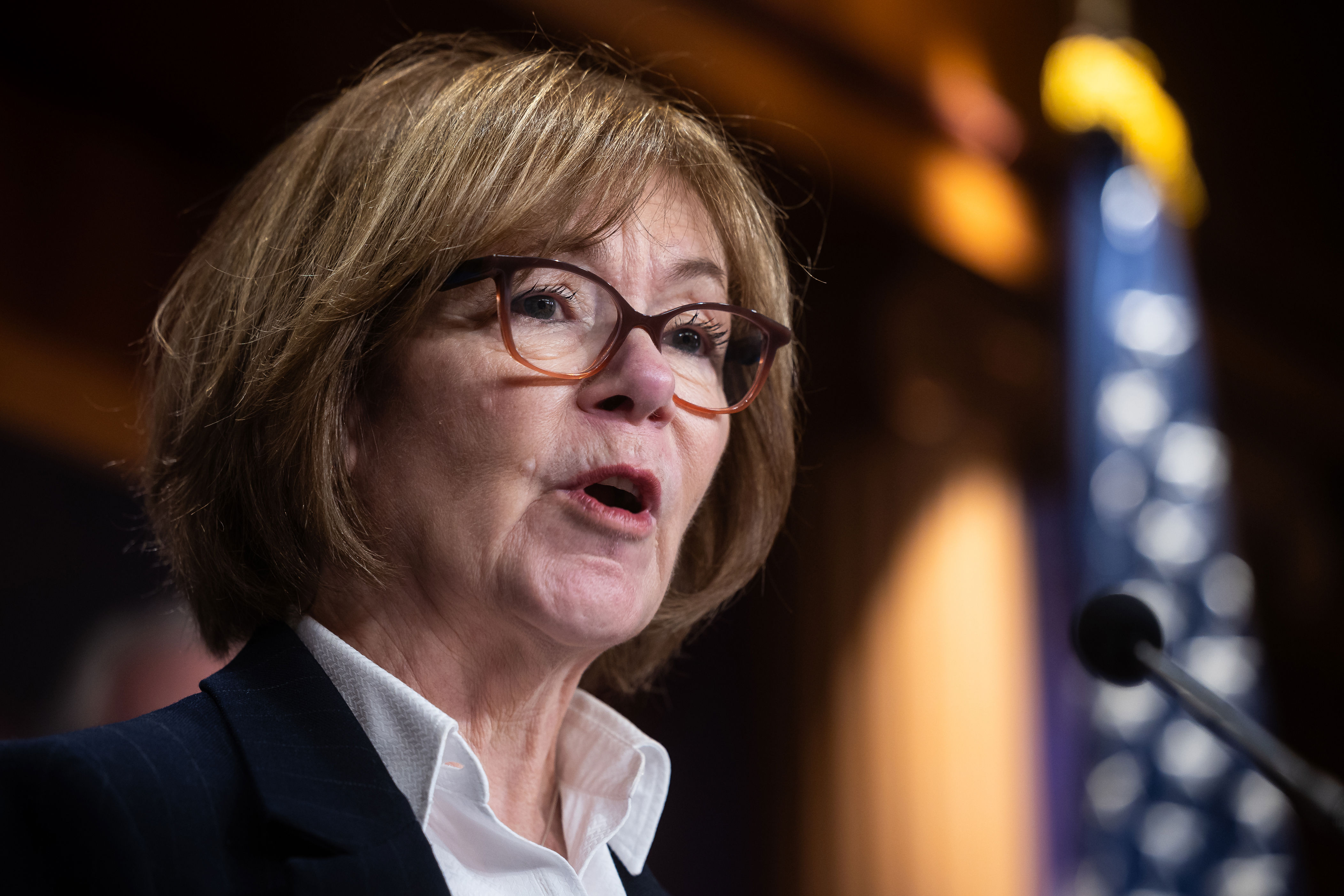 Trump administration covering up Minneapolis shooting, Sen. Tina Smith says