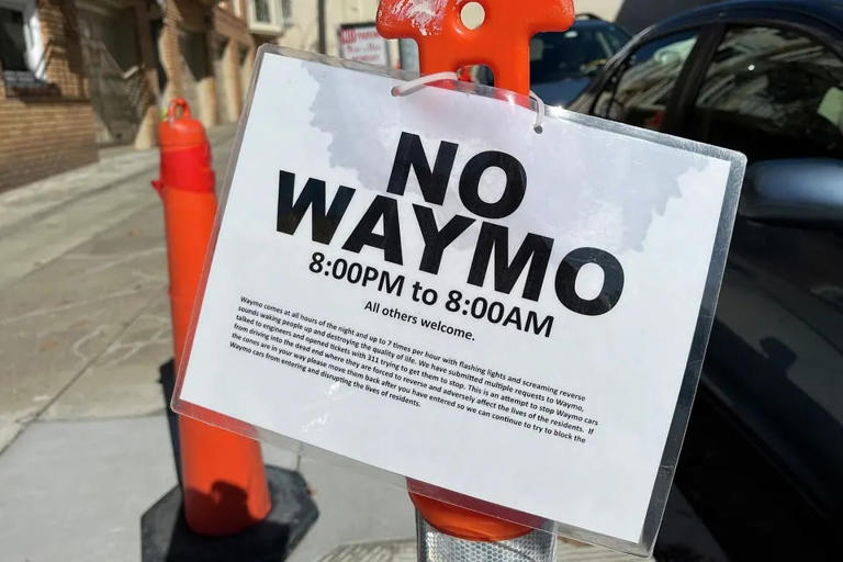 Série de acidentes faz China recuar sobre carros autónomos