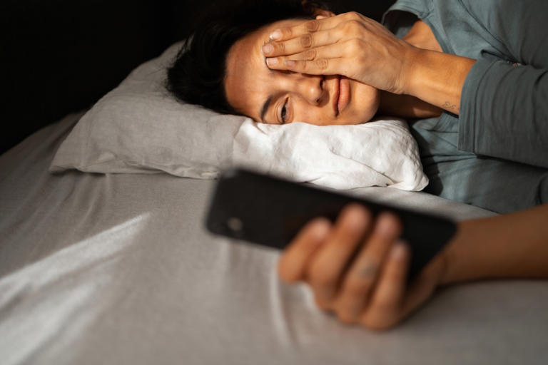 Less than 7 hours' sleep a night may cut life short