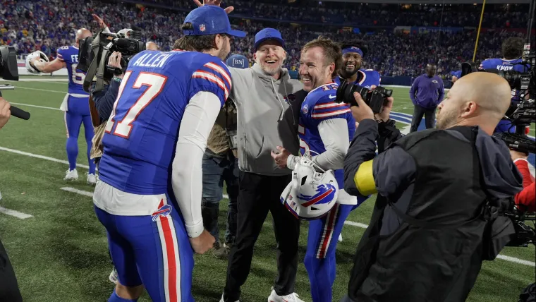 How old is Matt Prater? Where Bills kicker ranks among oldest players ...