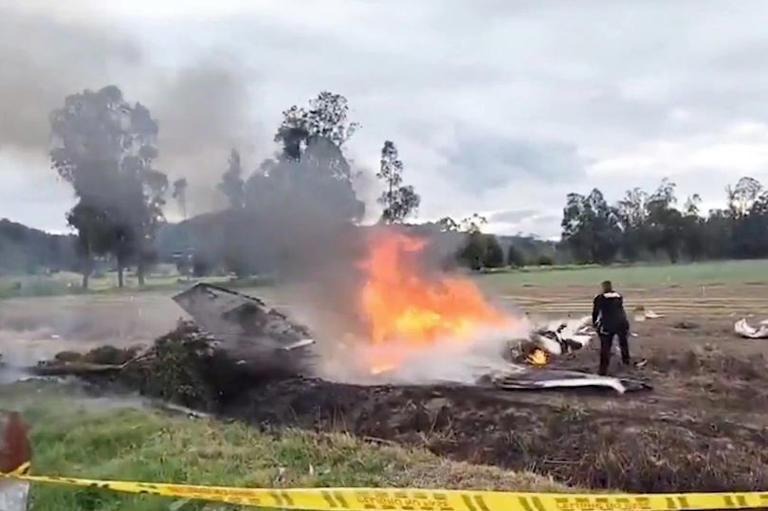 Singer killed in fireball plane crash predicted horror death after ...