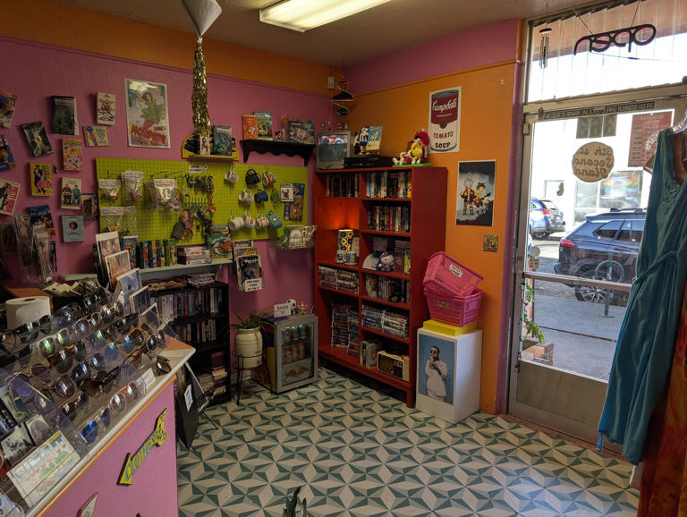 Sixth Street Secondhand offers 'cherry on top' thrift experience | It's ...