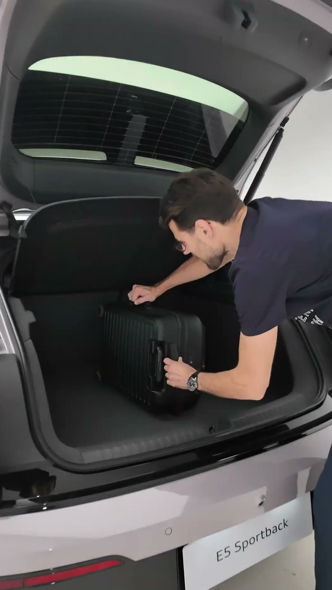 A look at the Audi E5 Sportback’s trunk capacity