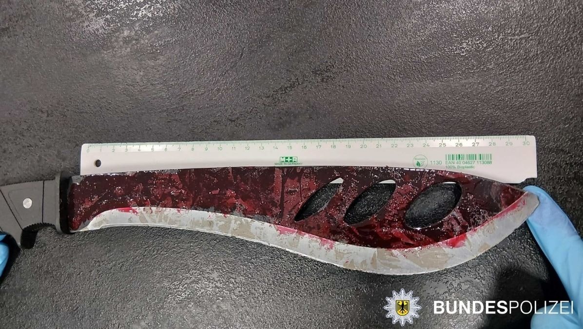 Machete im ICE: Bundespolizei stoppt bewaffneten Mann in Köln