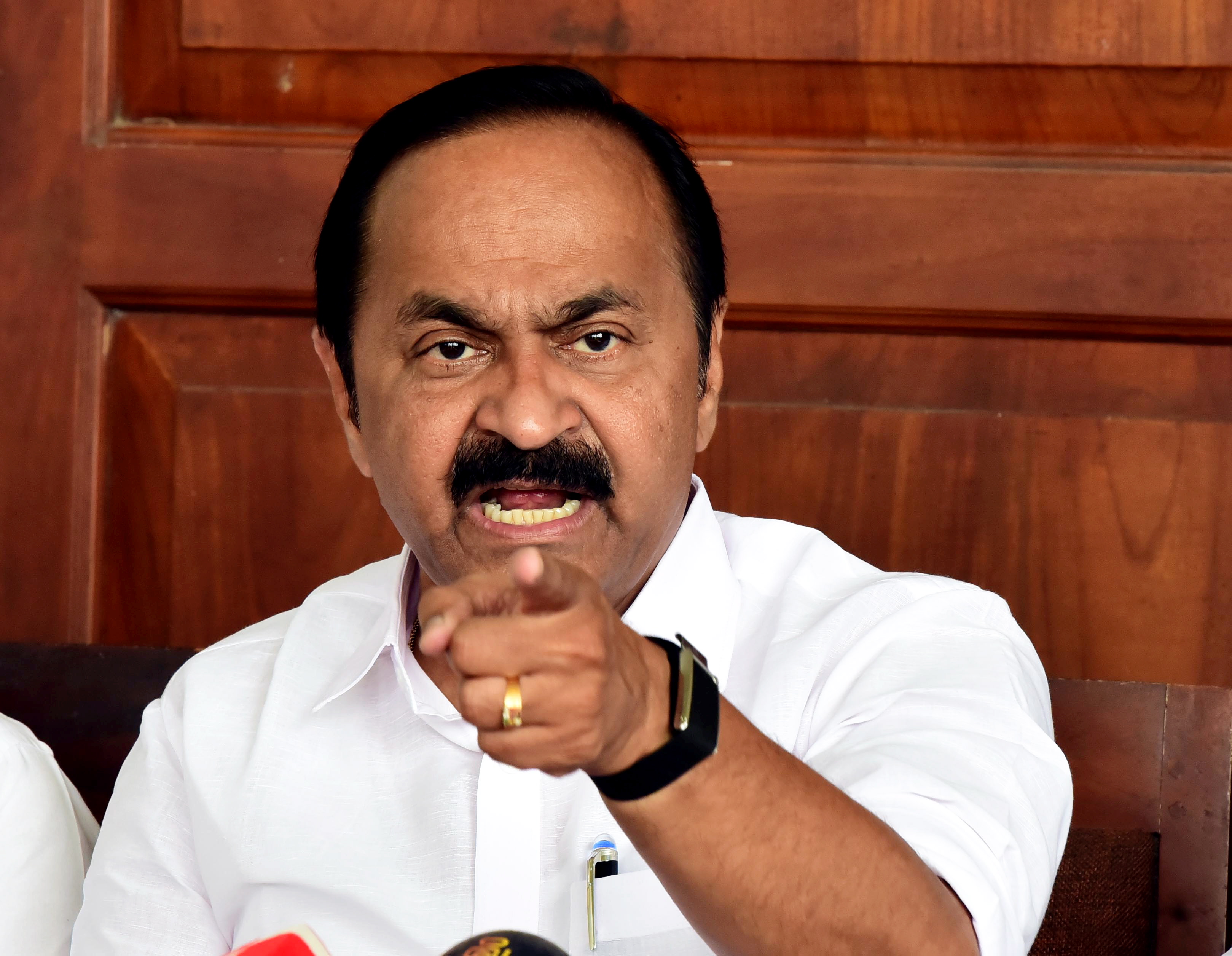 Congress accuses LDF govt of 'misusing' public money for political campaign