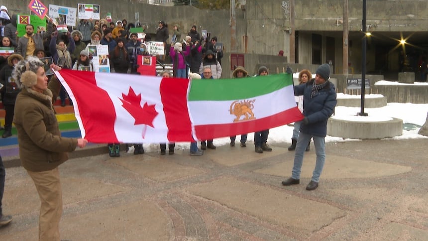 Demonstrators in NL stand with Iranian anti-government protests
