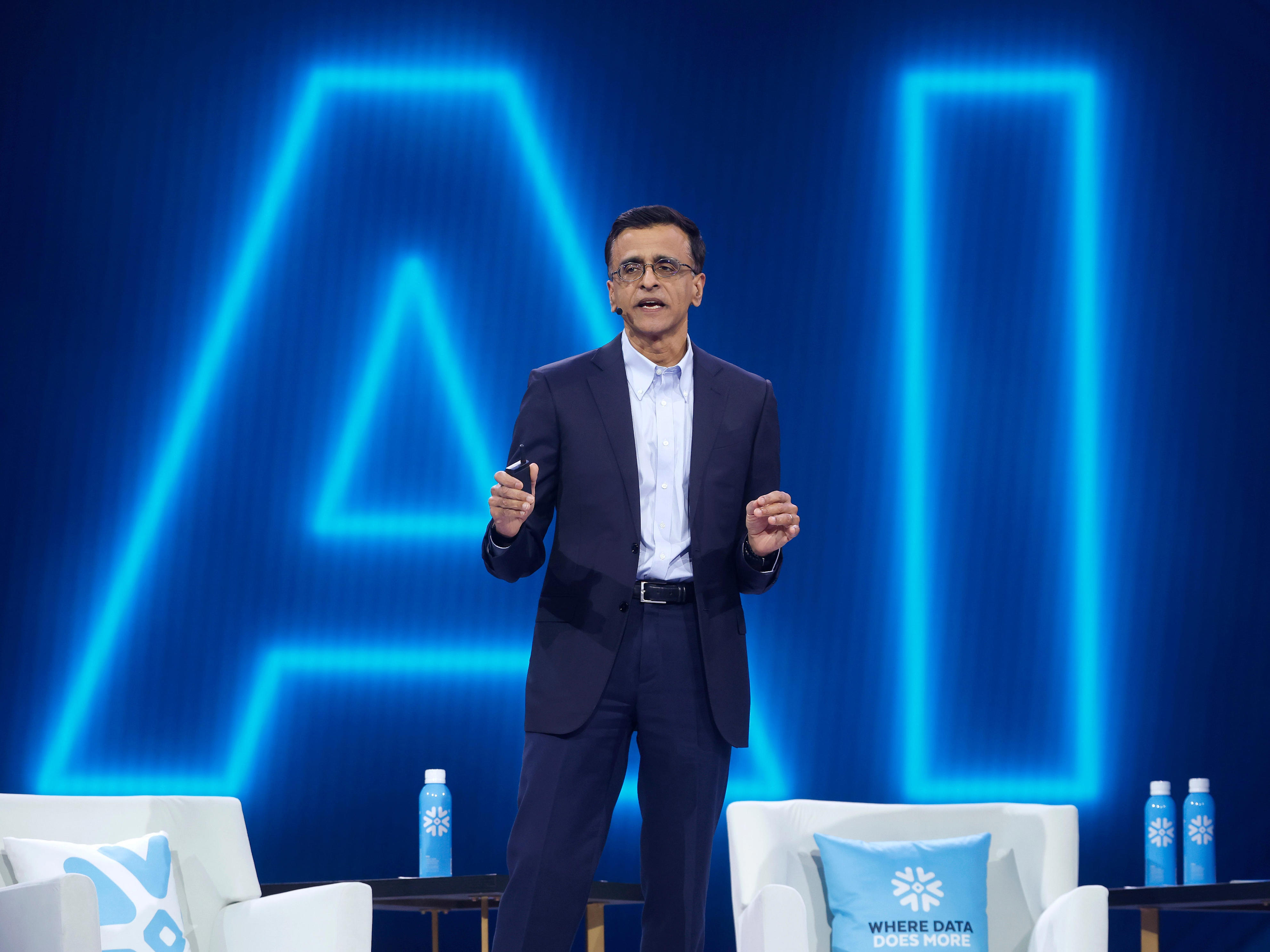 Snowflake's CEO says people often fall into 2 camps when it comes to AI ...