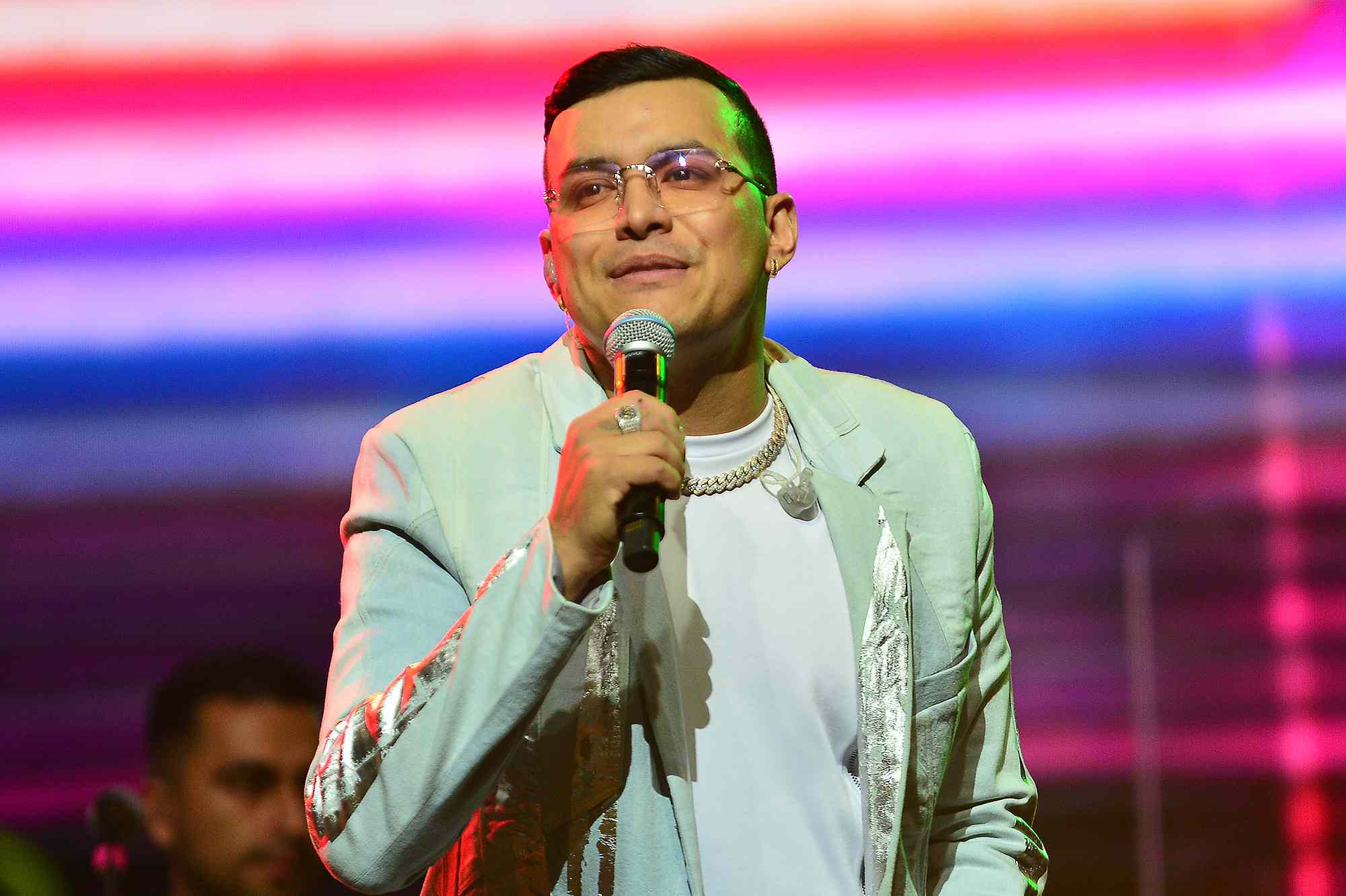 Colombian singer Yeison Jiménez dies at 34 in plane crash just hours ...