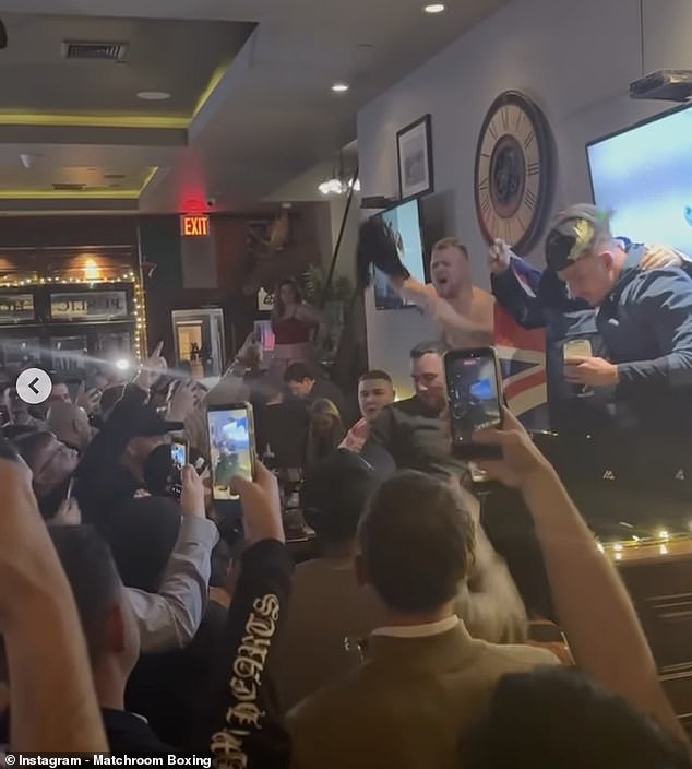 Dalton Smith wins light-welterweight title: Sheffield boxer, 28 ...