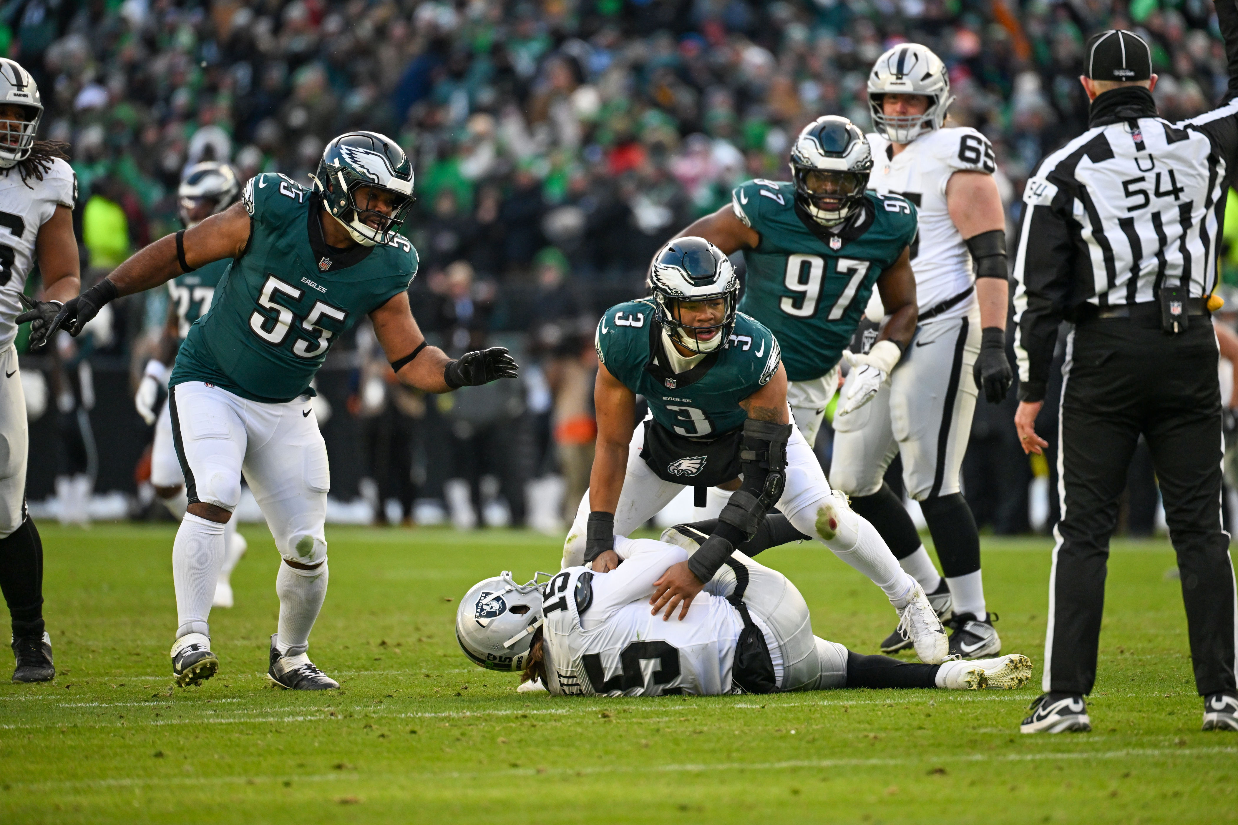 Can Eagles' defensive line dominate wild-card game against 49ers?