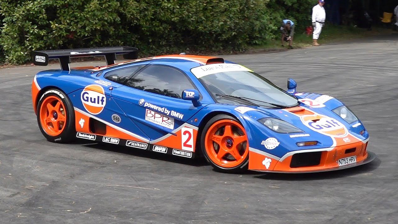 McLaren F1 GTR roars at Goodwood