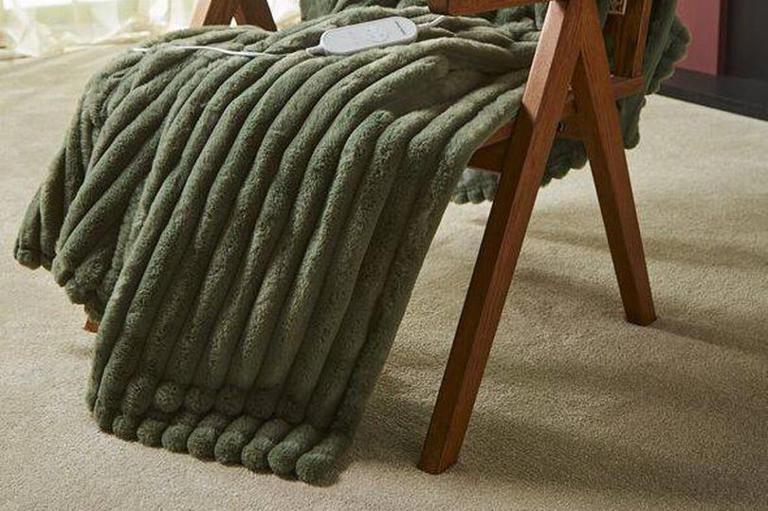 I don't turn my heating on at home in winter - 5 things keep me warm ...